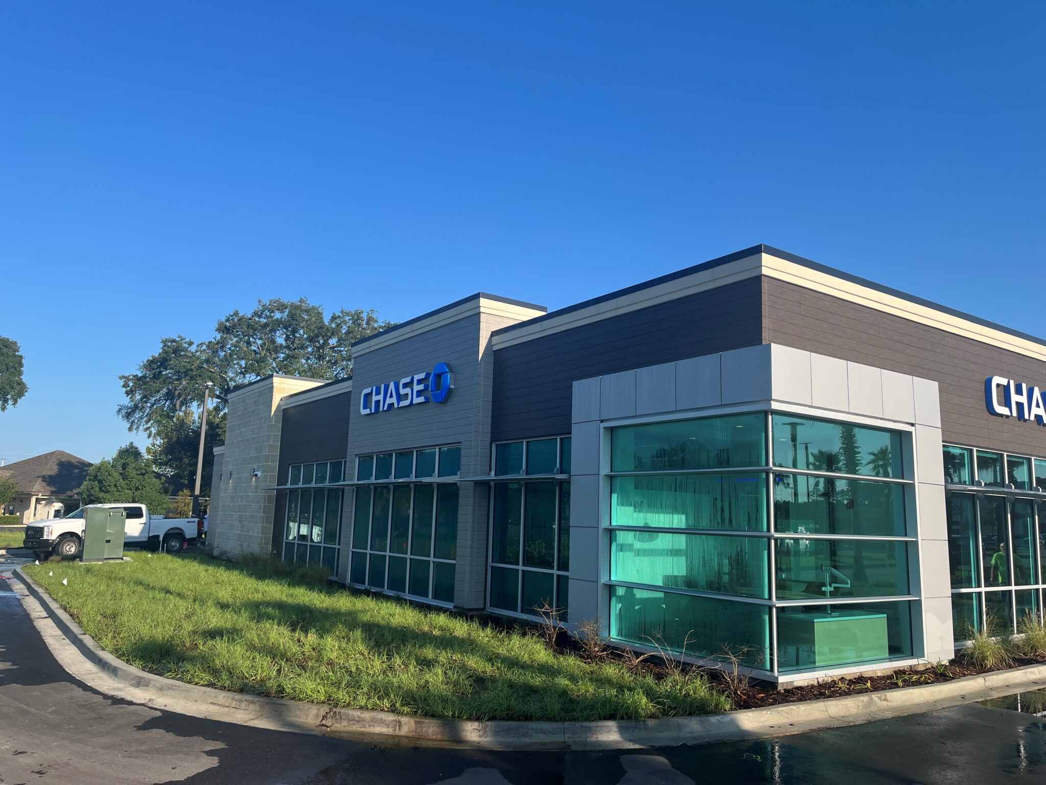 Chase Bank Opens at Villages of Amelia in Yulee - Sleiman Enterprises