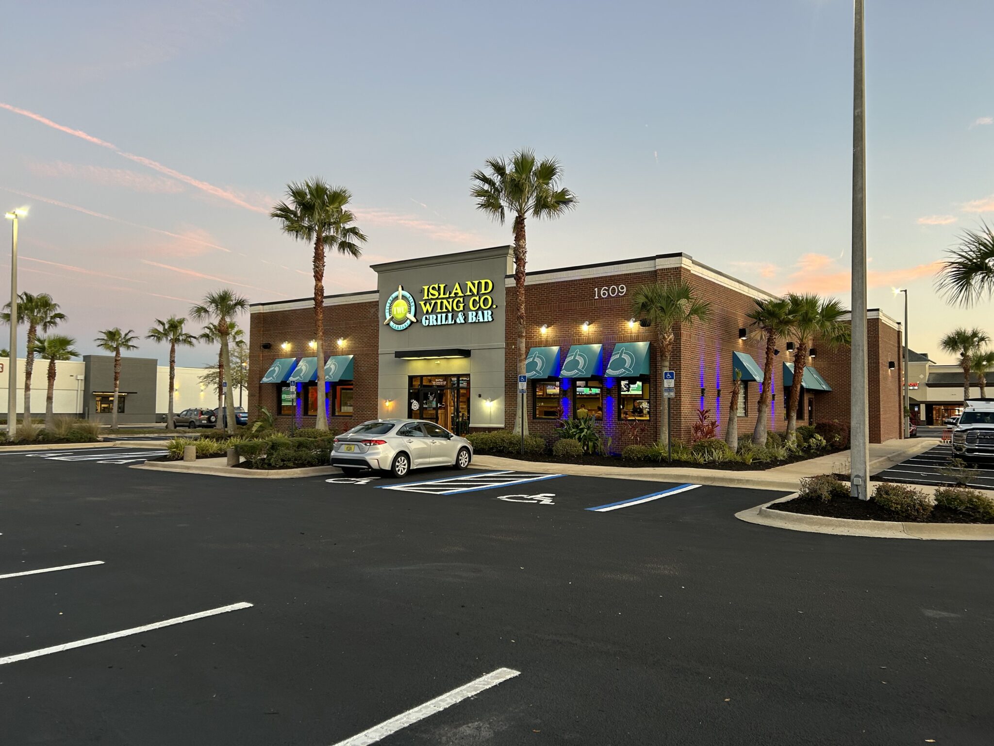 Island Wing Co. Grill & Bar Now Open in Fleming Island - Sleiman ...